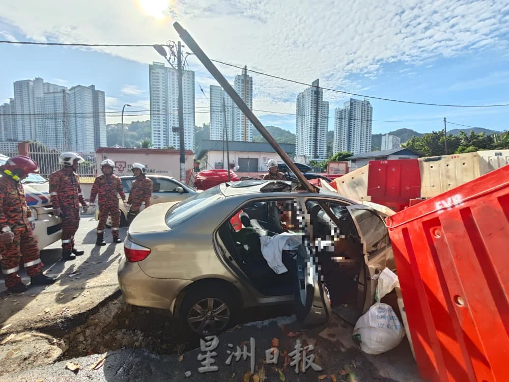 67yo M'sian Man Dies After Metal Pole Impales Vehicle In Freak Accident ...